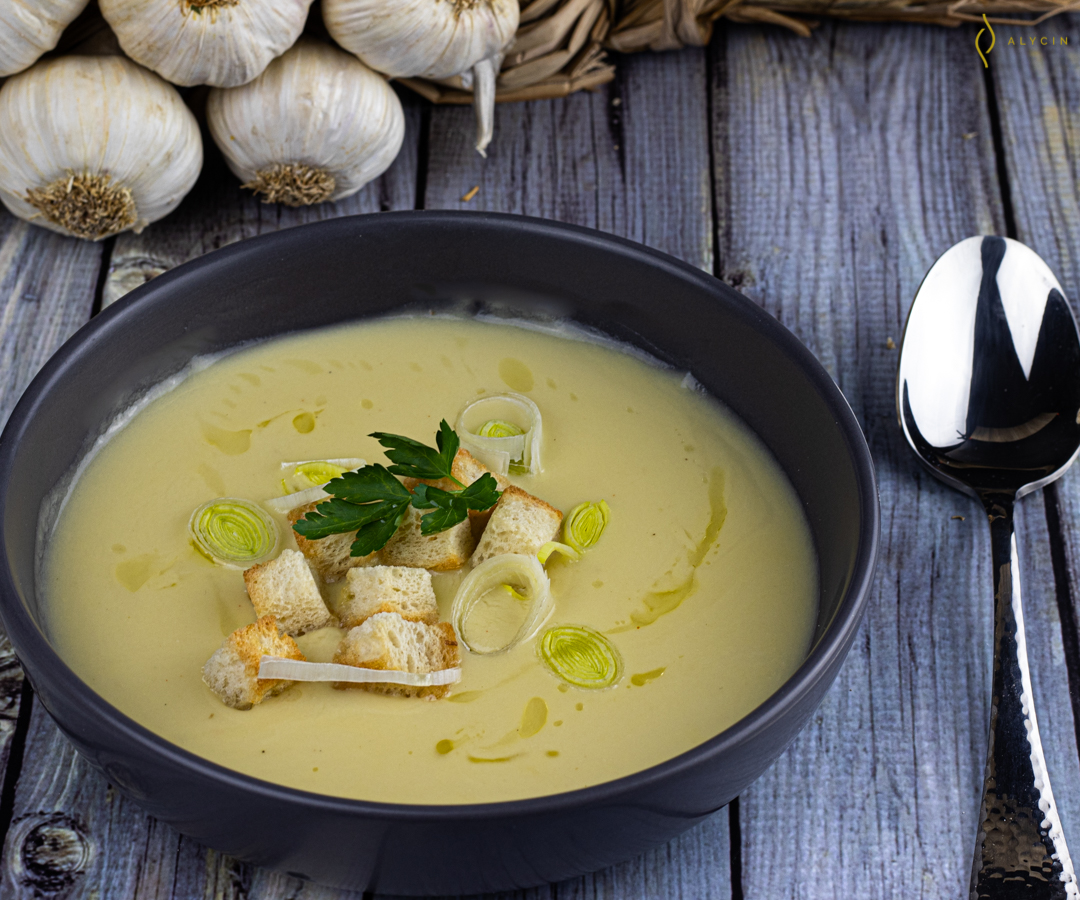 Crema suave de Ajo. - Receta de Crema suave de Ajo